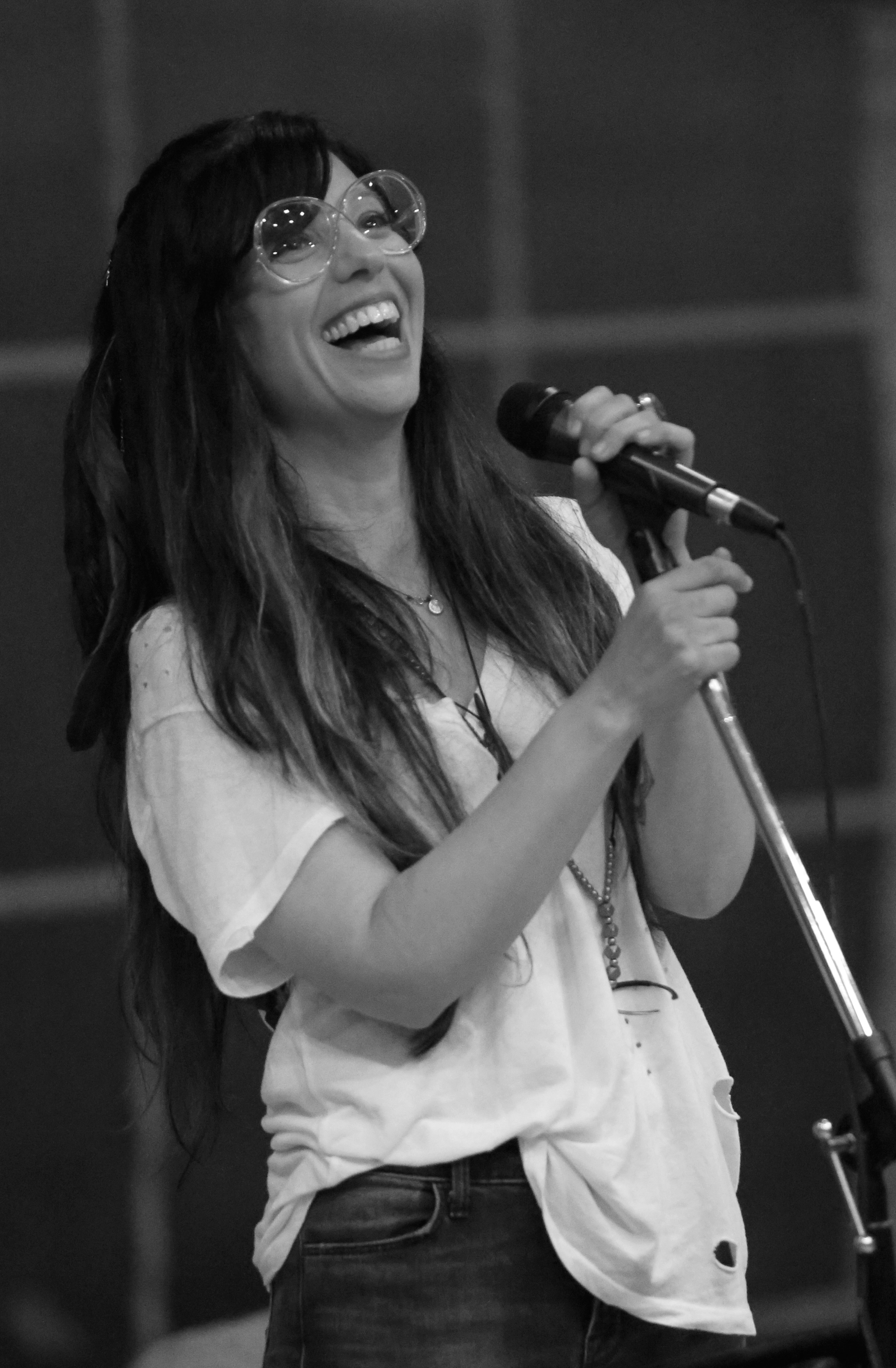 Booking & Contact – caroline harvey
